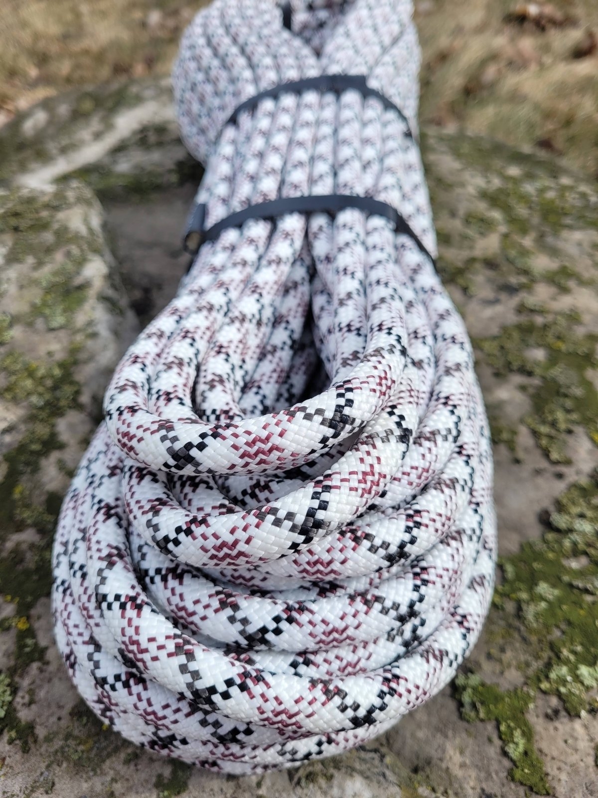 Maxim Equinox Dynamic Rope ropes - Lowest prices, free shipping | Maple ...