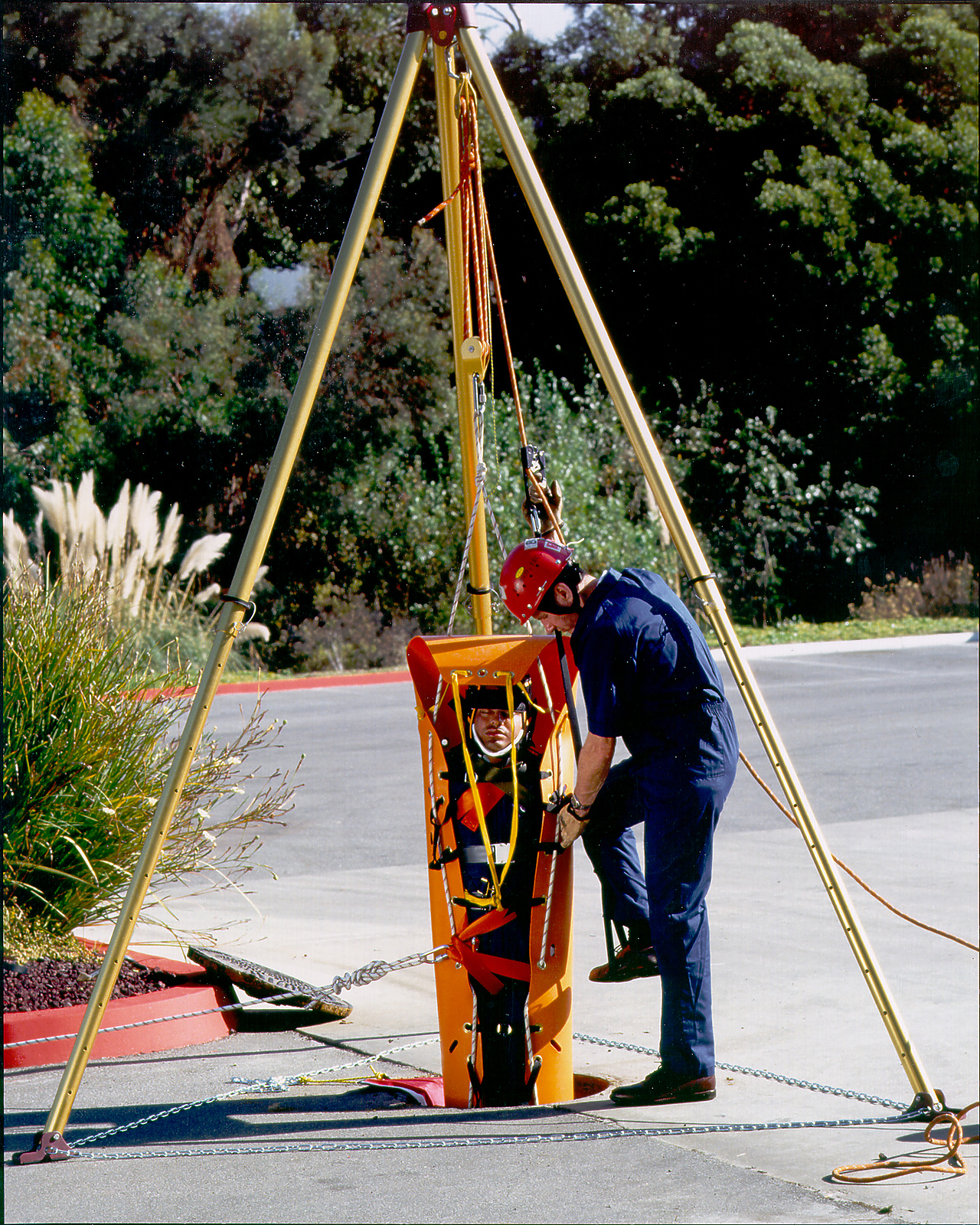 Skedco SKED-EVAC TRIPOD - Lowest prices & free shipping | Maple Leaf Ropes